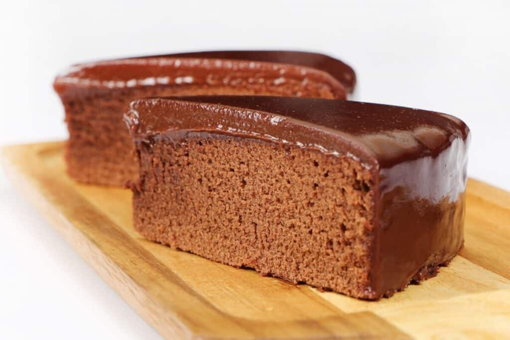 Why Did My Cake Turn Out So Dense – Causes and Solutions You Must Know ...